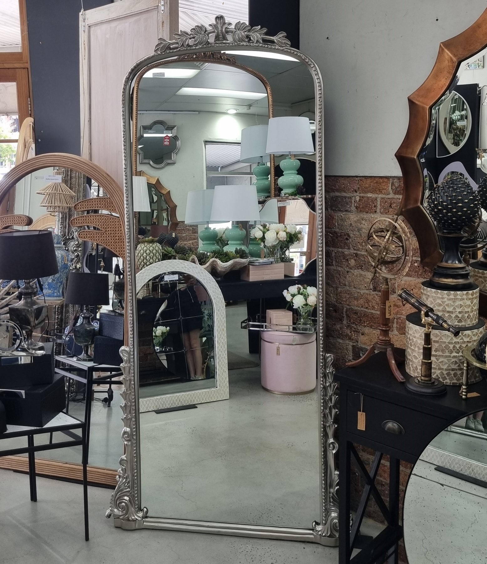 Blacksmith Bright Silver Leaner – Reflect Mirrors