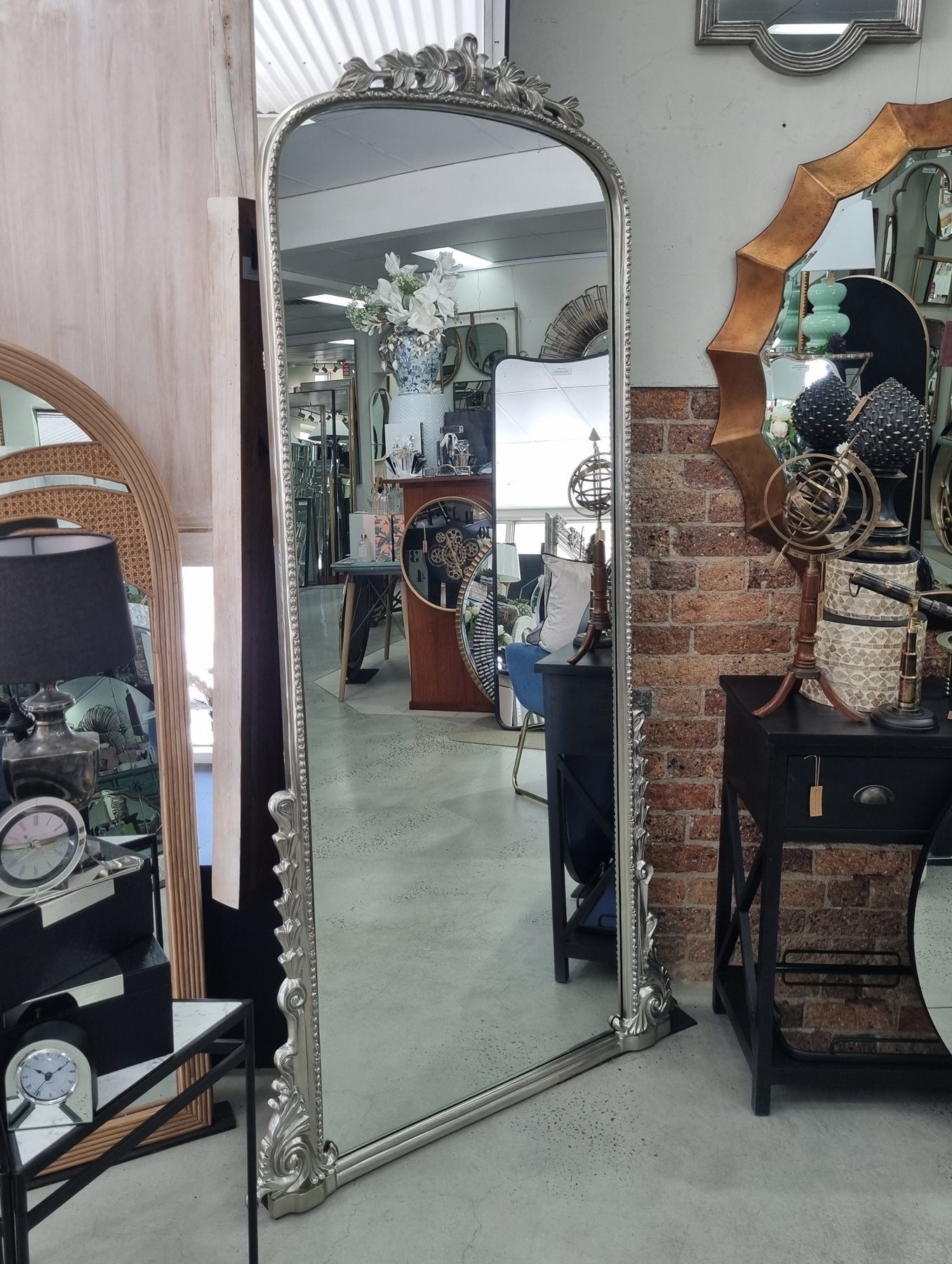 Blacksmith Bright Silver Leaner – Reflect Mirrors