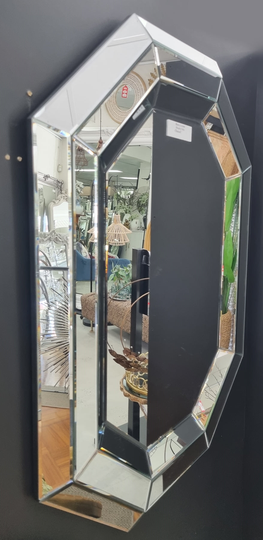 Chanel – Reflect Mirrors